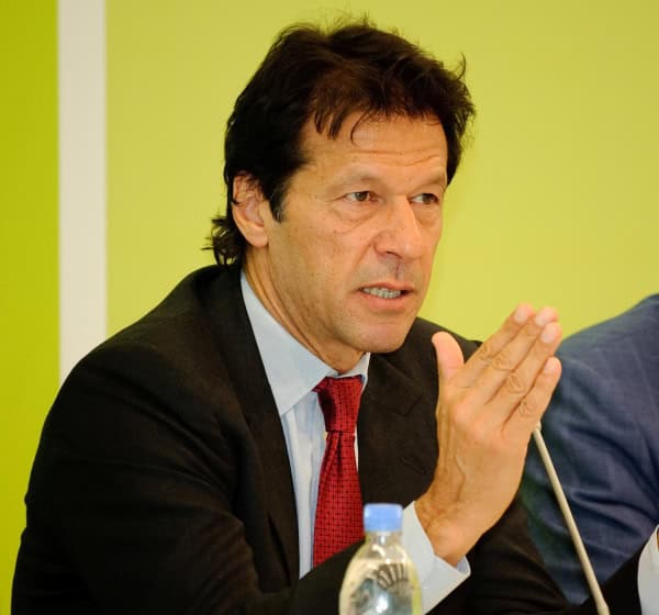 Karachi is not moving forward only due to Altaf Hussain: Imran