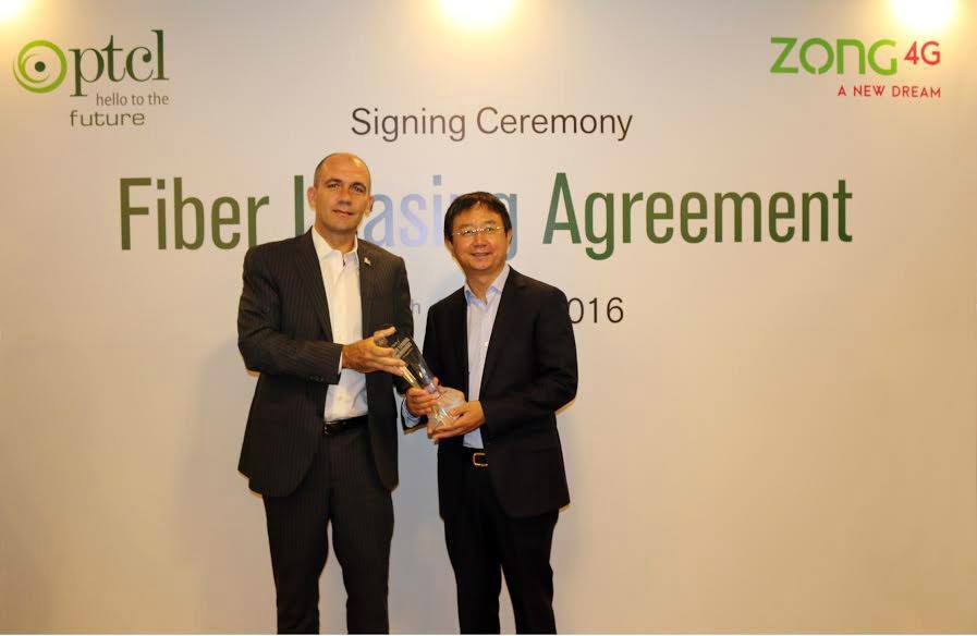 PTCL, ZONG sign Fiber Optic Leasing Agreement