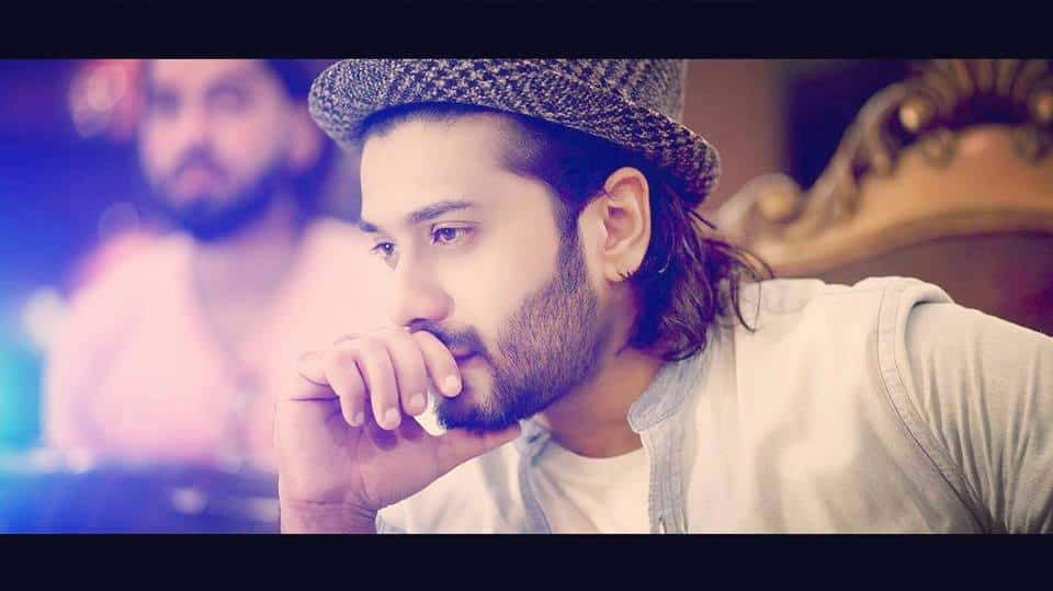 Hamza Malik goes viral with rendition of Pepsi song Jeelay Har Pal