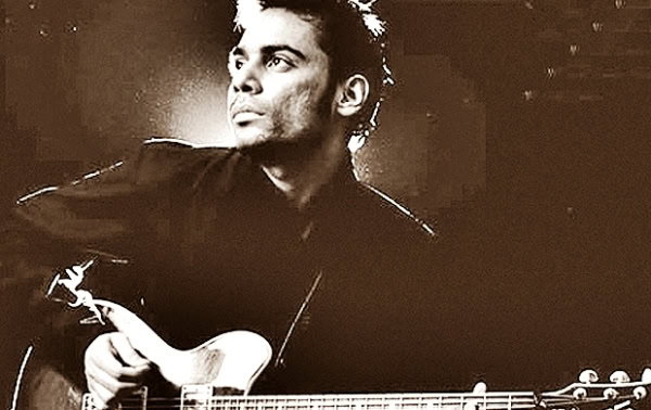 Xulfi pays tribute to David Gilmour of Pink Floyd , amp; it s surreal