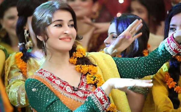 Pakistani Morning Shows are taking us back to CAVEMAN-ERA
