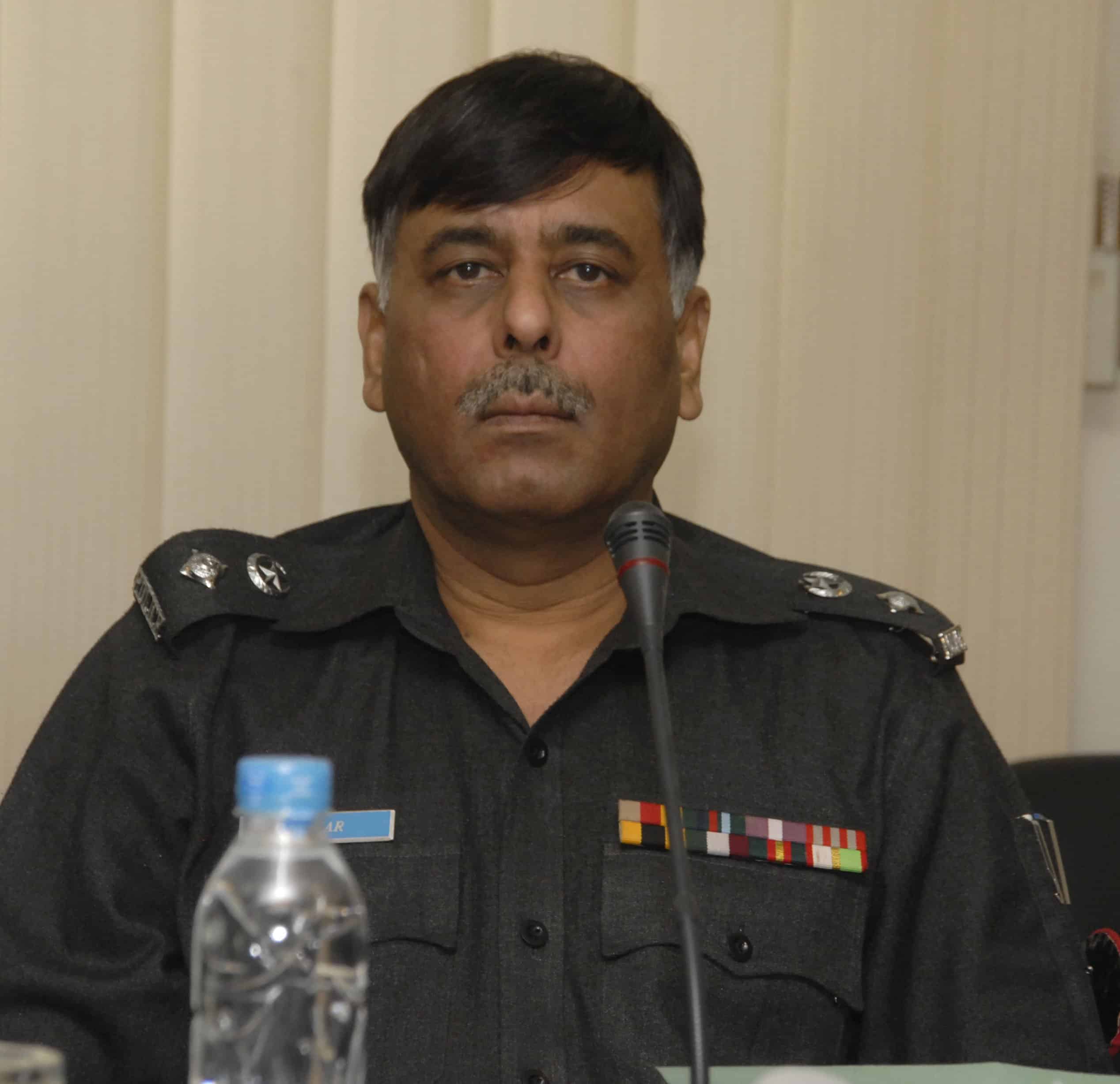Sindh govt notifies suspension of SSP Rao Anwar