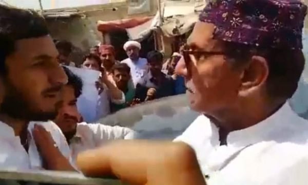 After Jamal Leghari, PPP s feudal lord Saleem Jan Mazari faces public ...