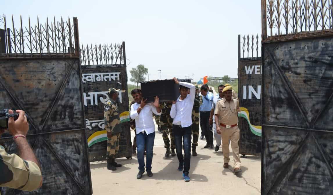 Pakistan returns mortal remains of dead Indian woman to family
