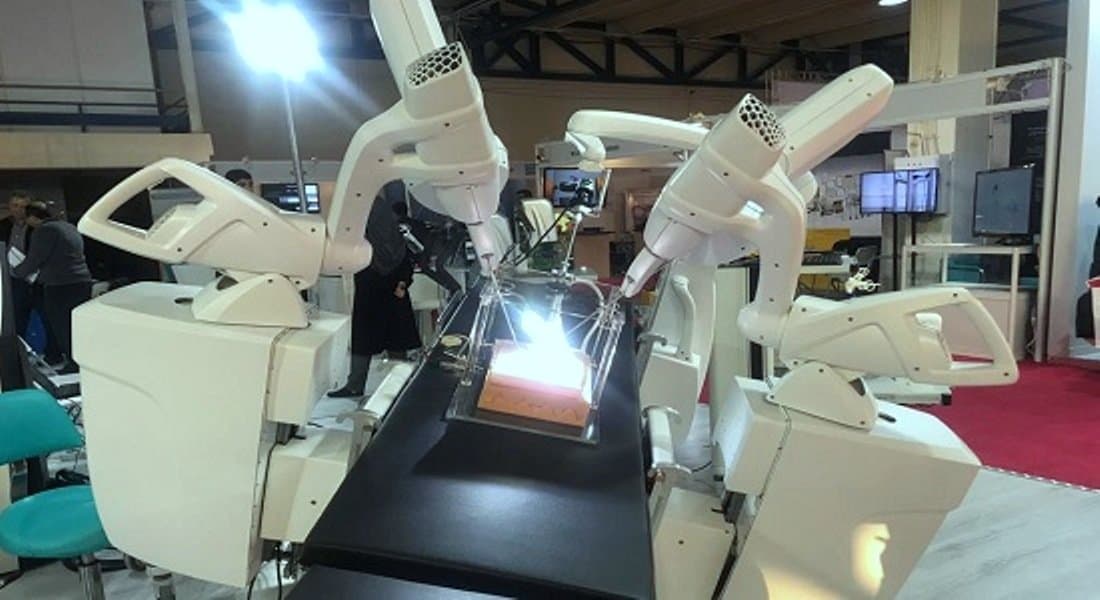 Iran unveils first robo surgeon