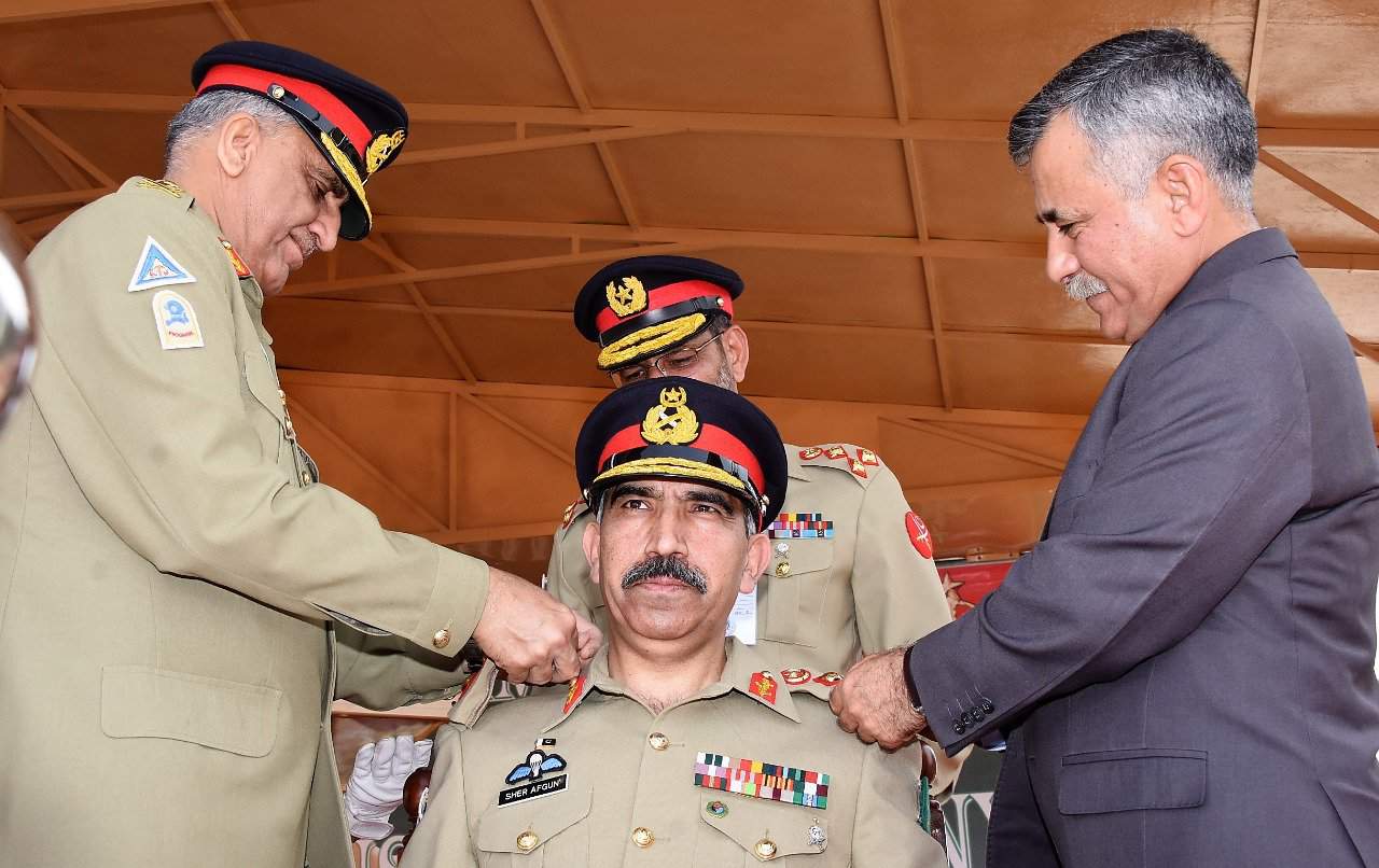 COAS Gen Bajwa installs Lt Gen Sher Afgun as Col Commandant AK Regiment