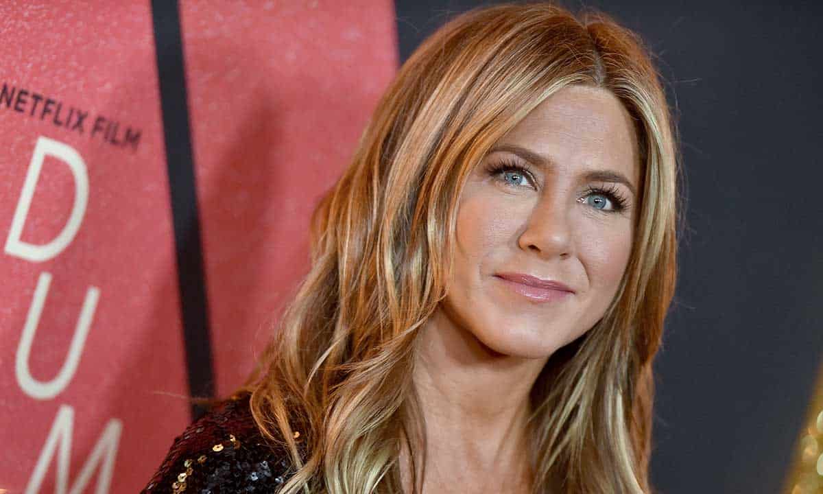 Jennifer Aniston sets world record with epic Instagram debut