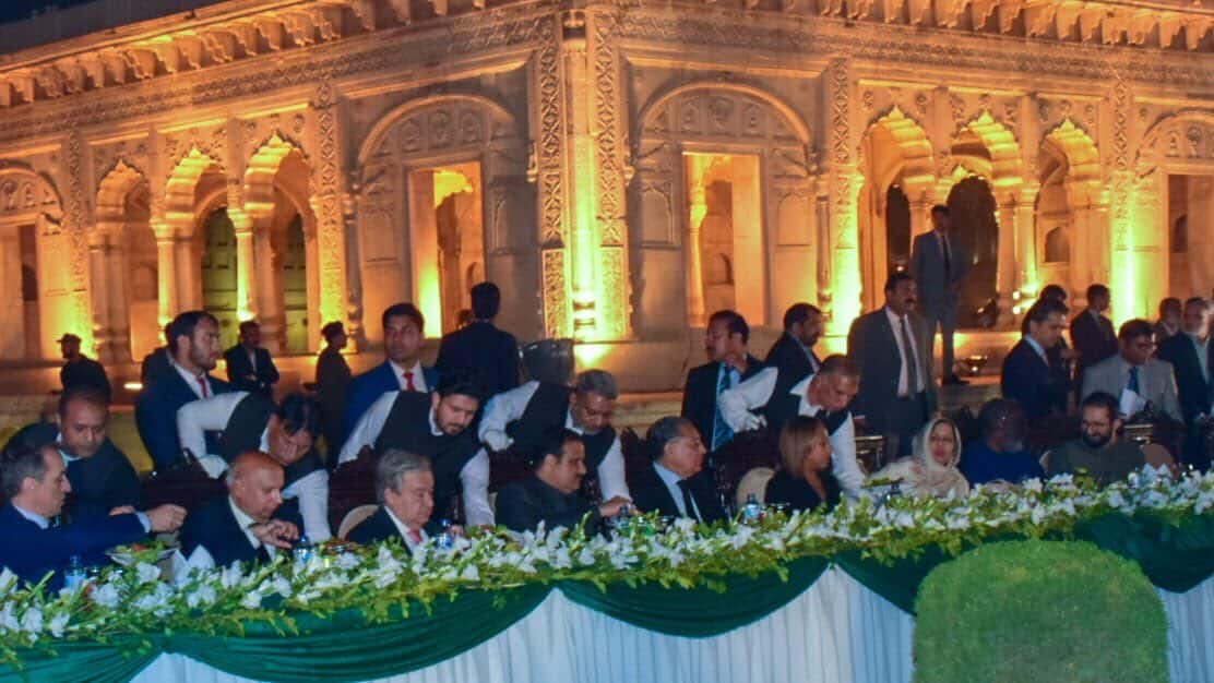 UNSG Guterres visits Badshahi Mosque, Lahore Fort
