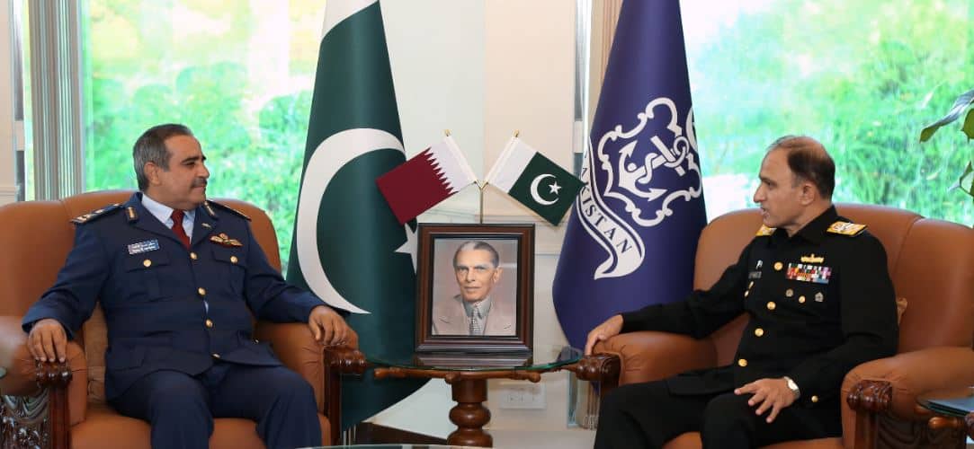 Commander Qatar Emiri Air Force calls on Pakistan Naval Chief to ...