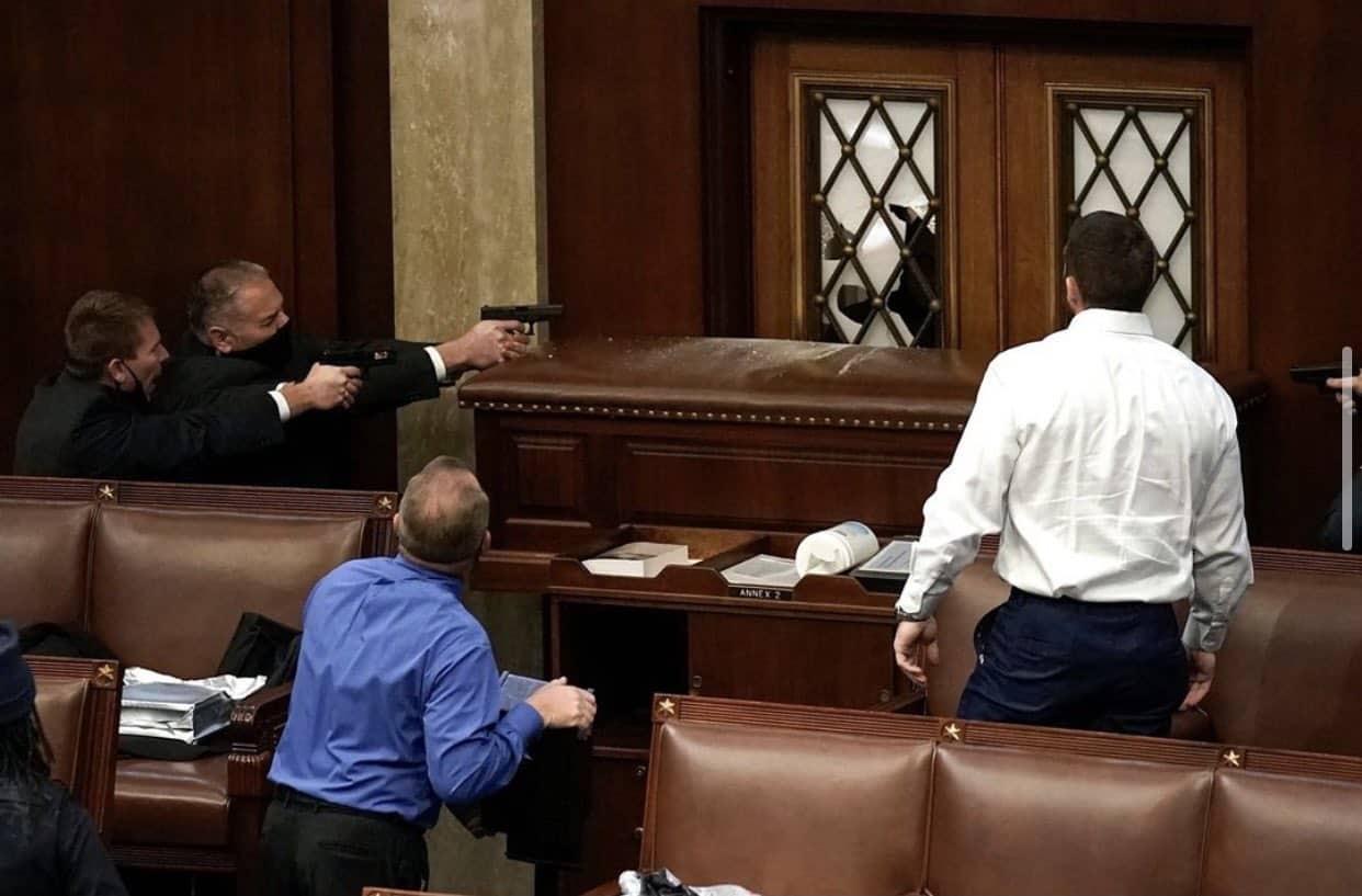 Curfew in Washington after Trump supporters storm US Capitol