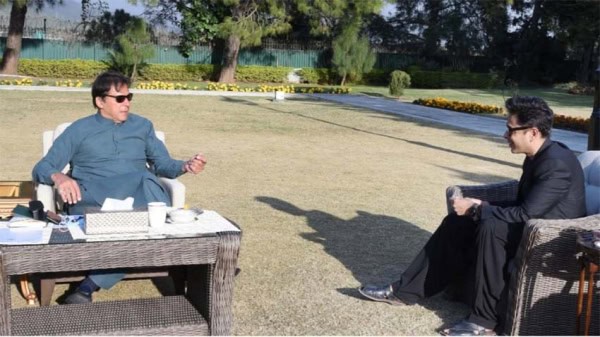 PM Imran, singer Shehzad Roy share views on promotion of education ...