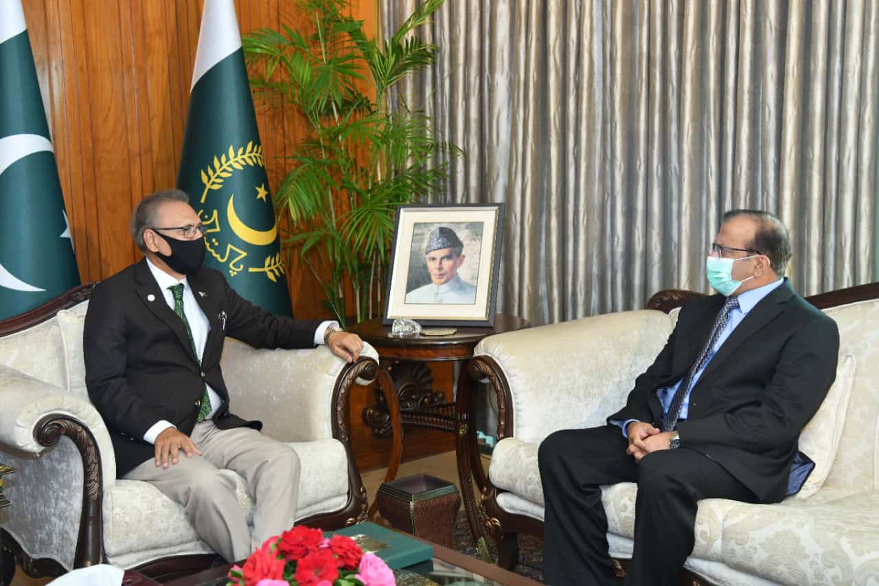 President Alvi vows to cement ties with Saudi Arabia