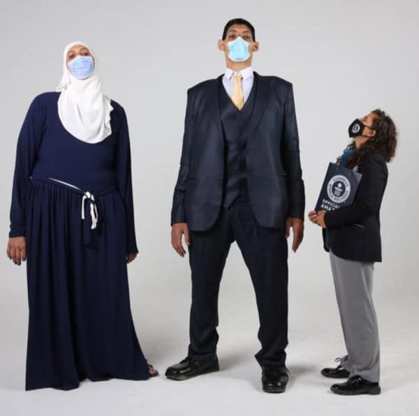 Egyptian siblings earn 5 Guinness World Records including largest feet ...