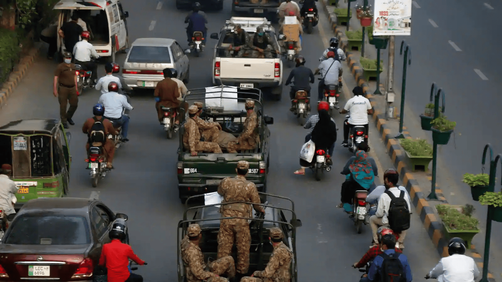 Army called in to enforce coronavirus SOPs in Gujranwala