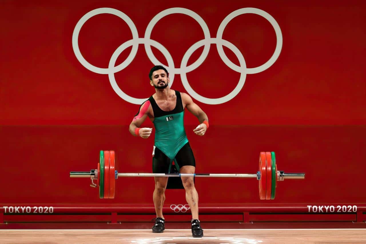 Pakistani weightlifter misses medal at Tokyo Olympics, but wins hearts