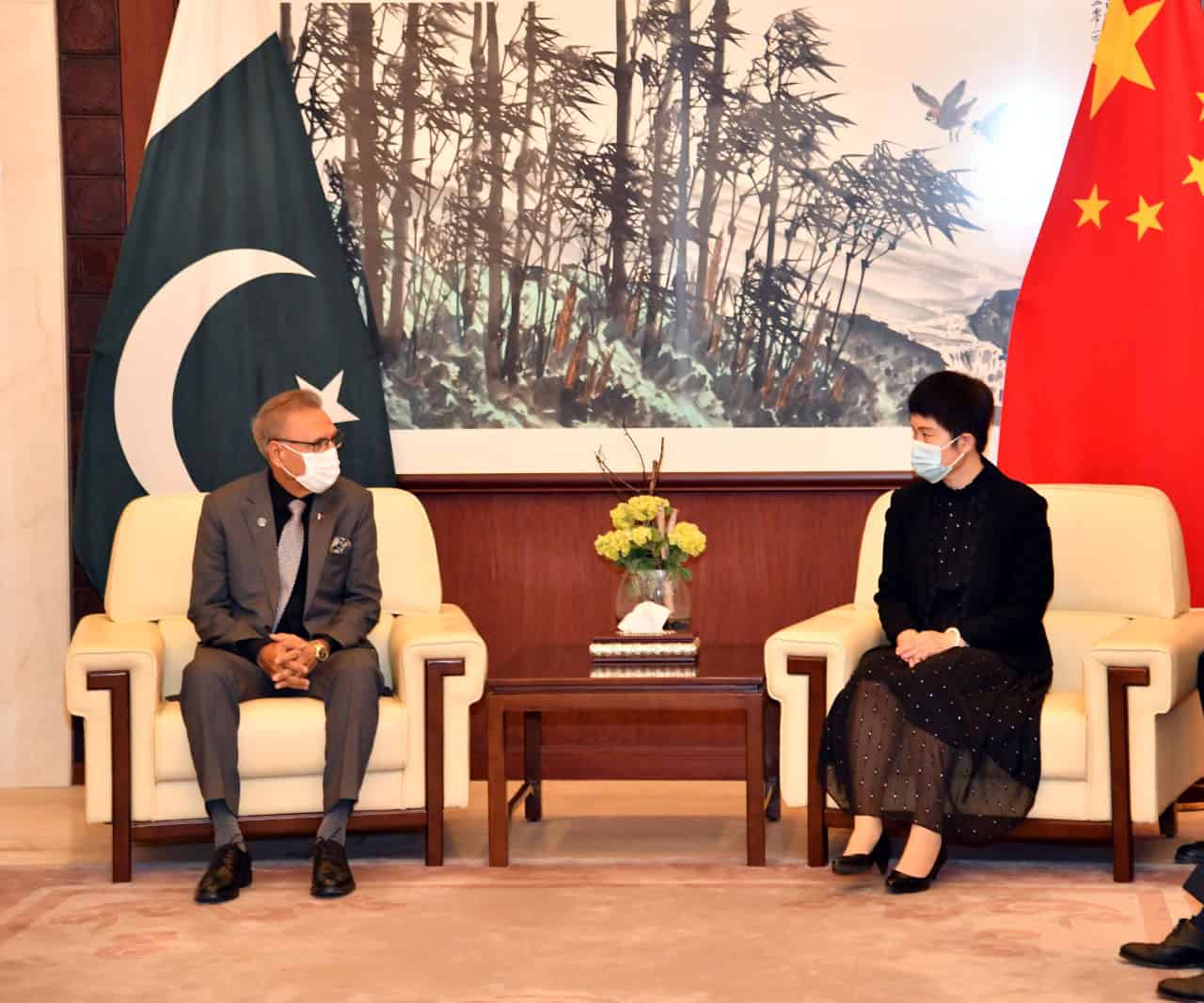 President Alvi stresses unity to thwart designs of hostile countries against CPEC