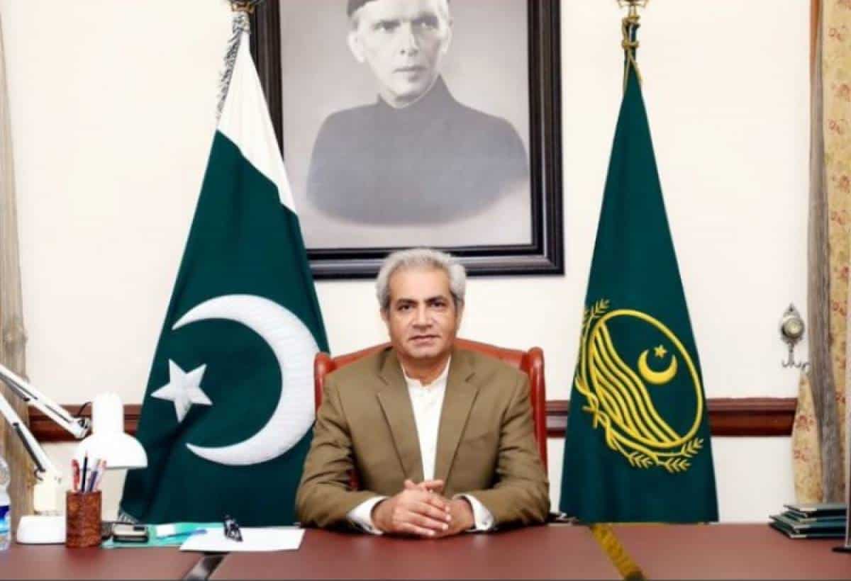 Governor Omar Sarfraz Cheema refuses to administer oaths to Punjab ...