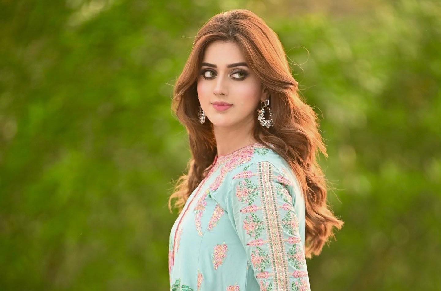 Jannat Mirza thanks UAE ruler for generous donations to Pakistan flood ...