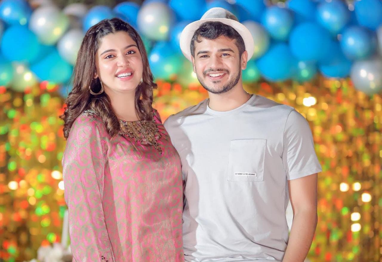 Kanwal Aftab shares heartwarming pictures from her baby shower