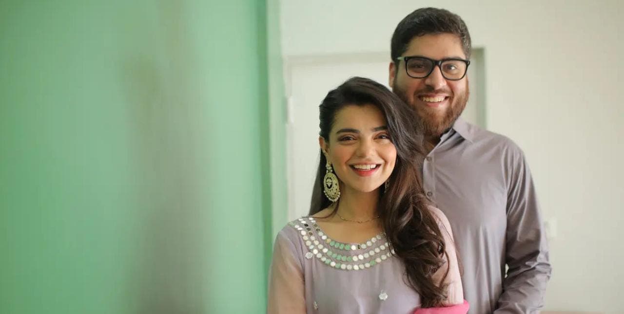 Srha Asghar and husband announce pregnancy