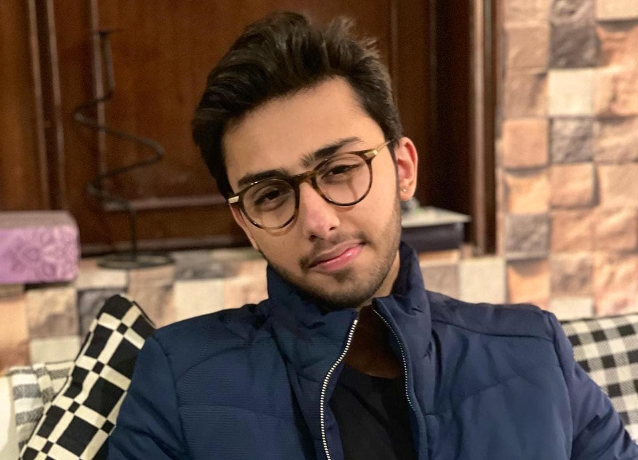 Aashir Wajahat celebrates 20th birthday in style