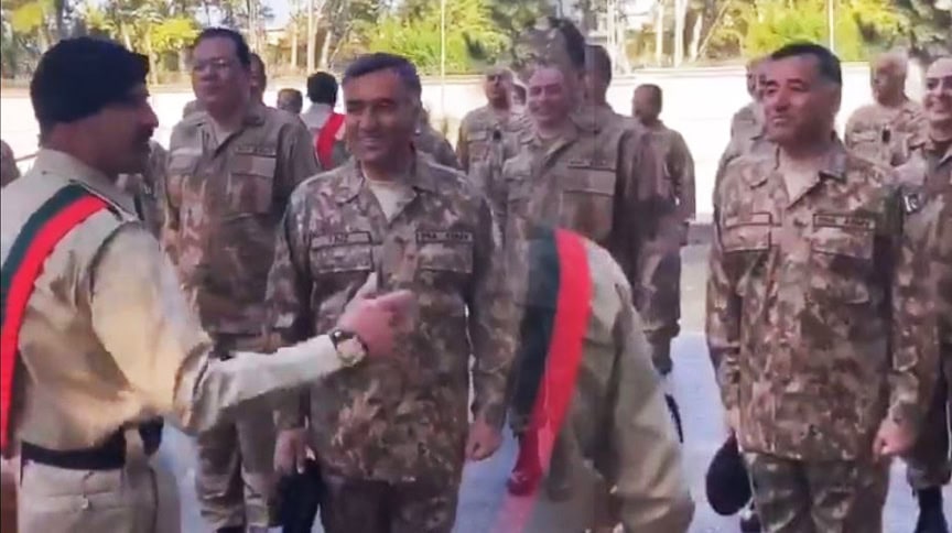 Make him Najam Sethi from Waheed Murad : Video of Lt Gen Faiz Hameed ...