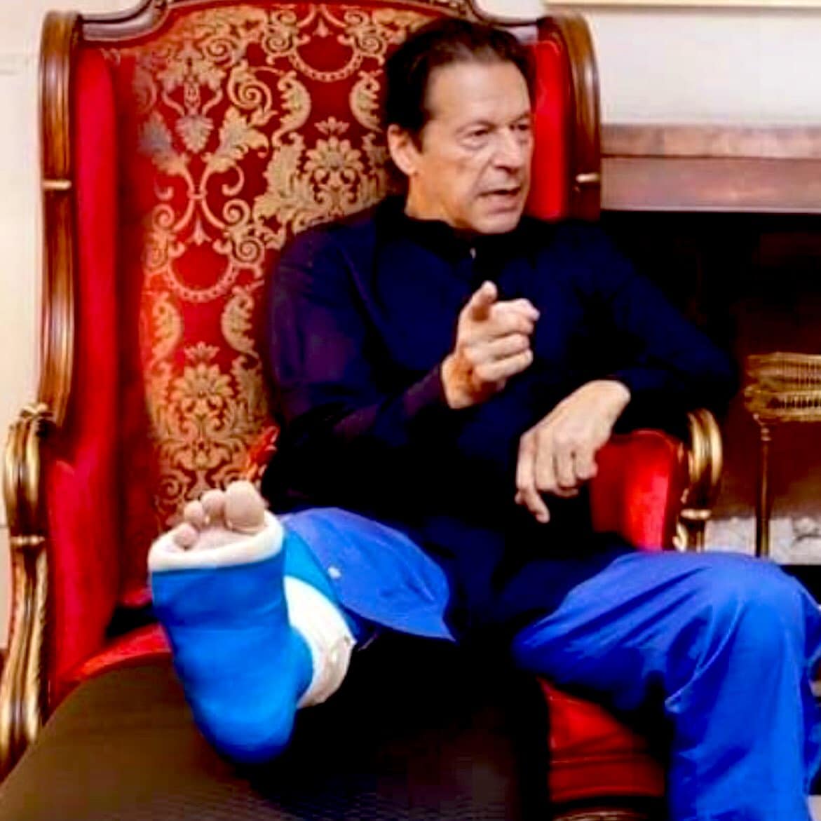 Imran Khan terms Wazirabad incident FIR ‘farcical’