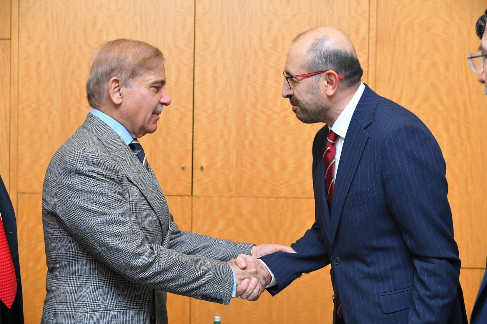 Pakistan secures €150 million financial assistance from ECO bank