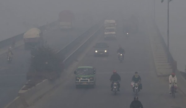 Cold wave grips Sindh as temperature drops below 0°c for the first time ...