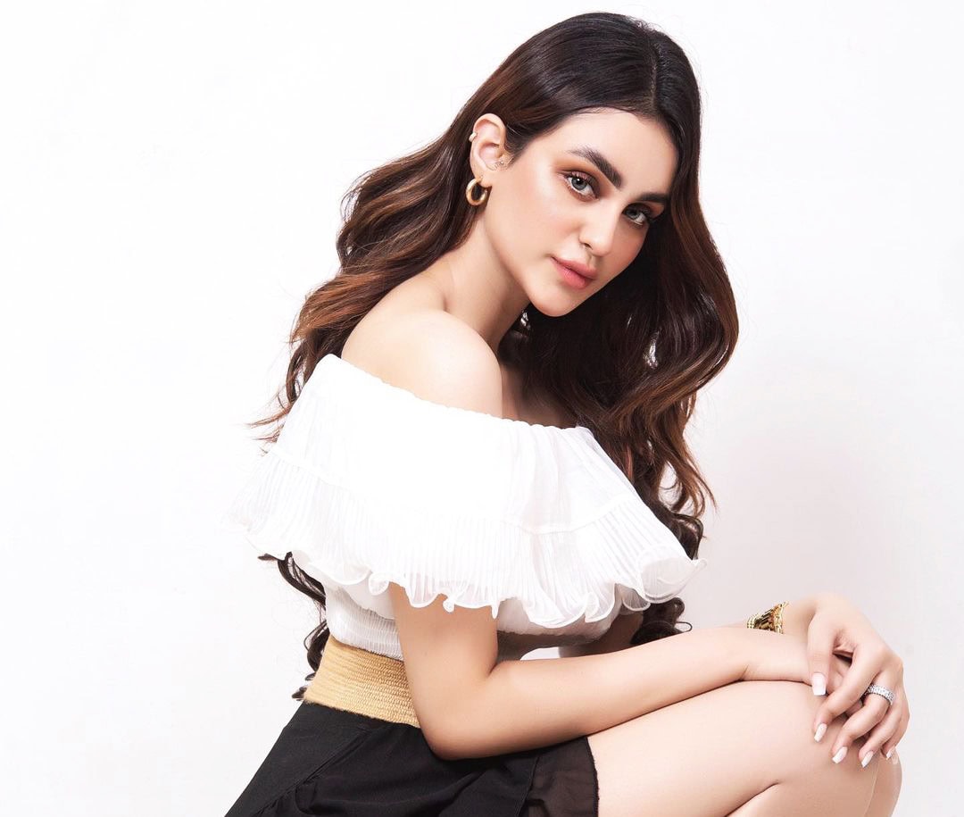 Jannat Amin sets internet on fire with new bold pictures