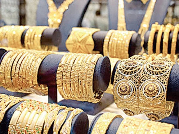 Gold price up by Rs500 per tola in Pakistan