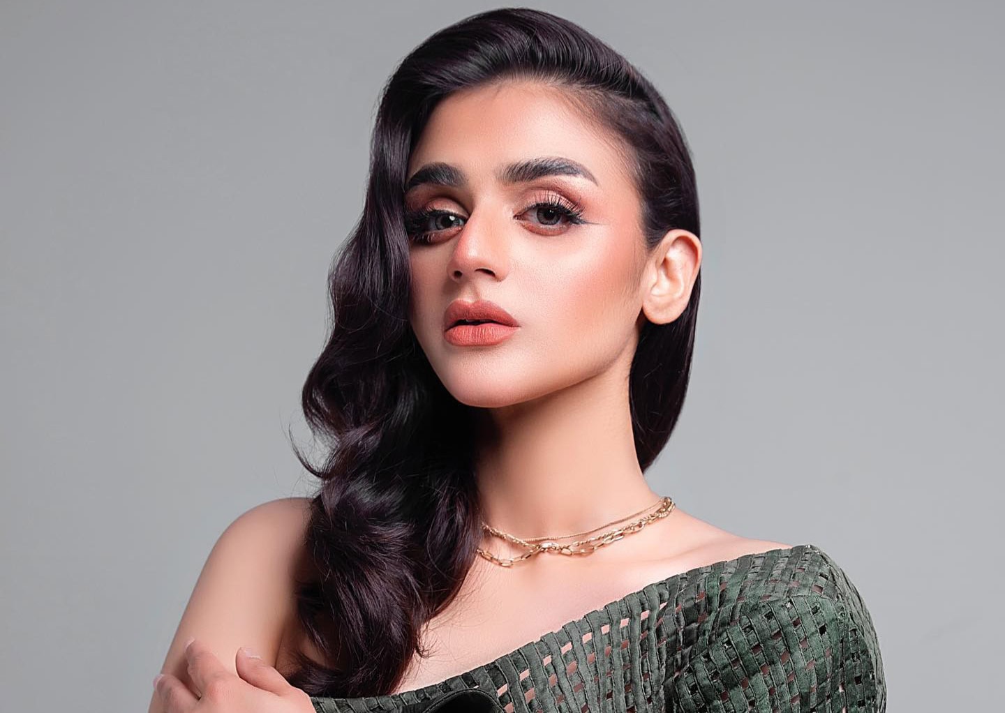 Hira Mani is a vision in white, shares new Instagram post