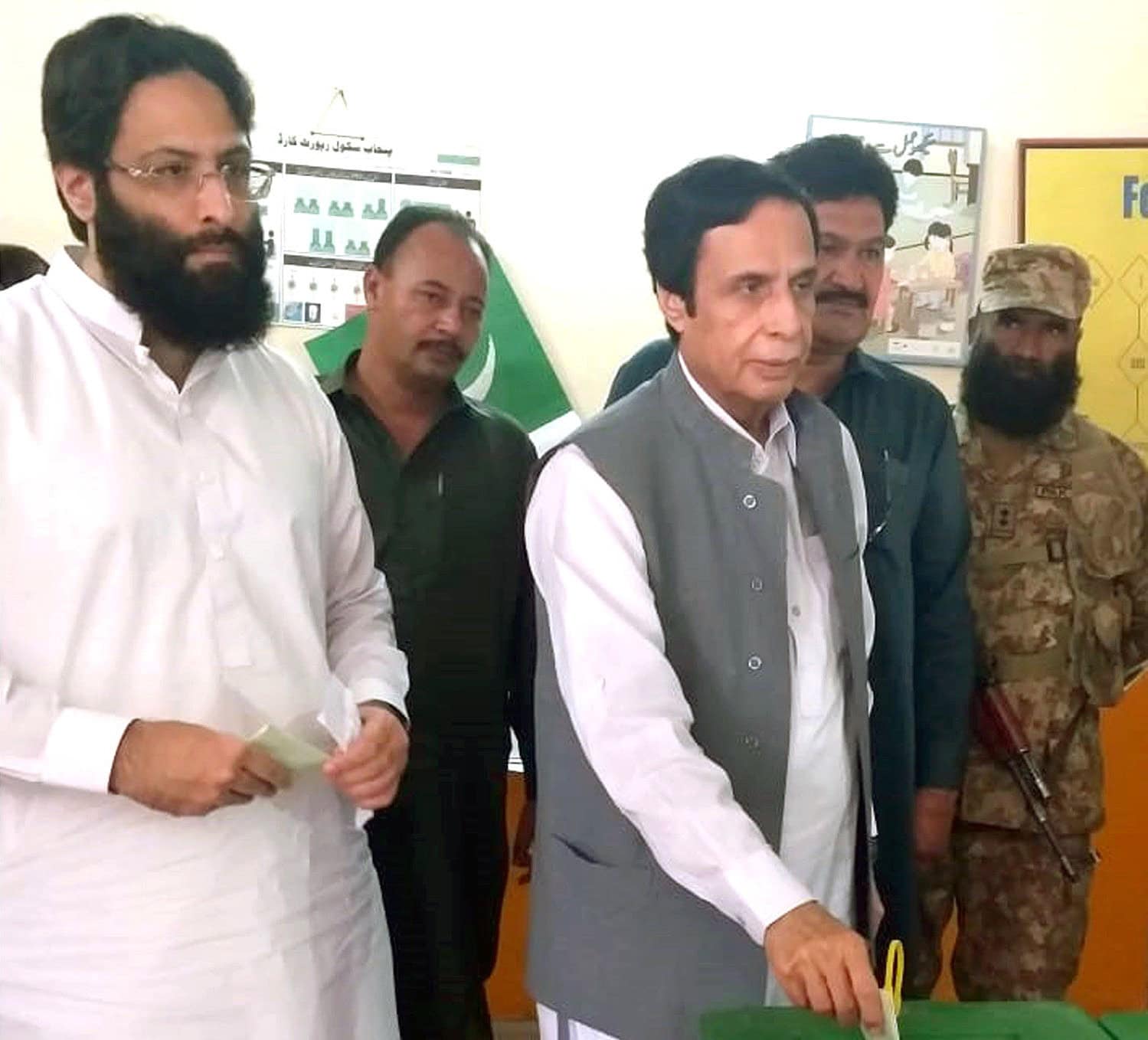 Court freezes Rs10 billion properties, 22 bank accounts of Parvez Elahi ...