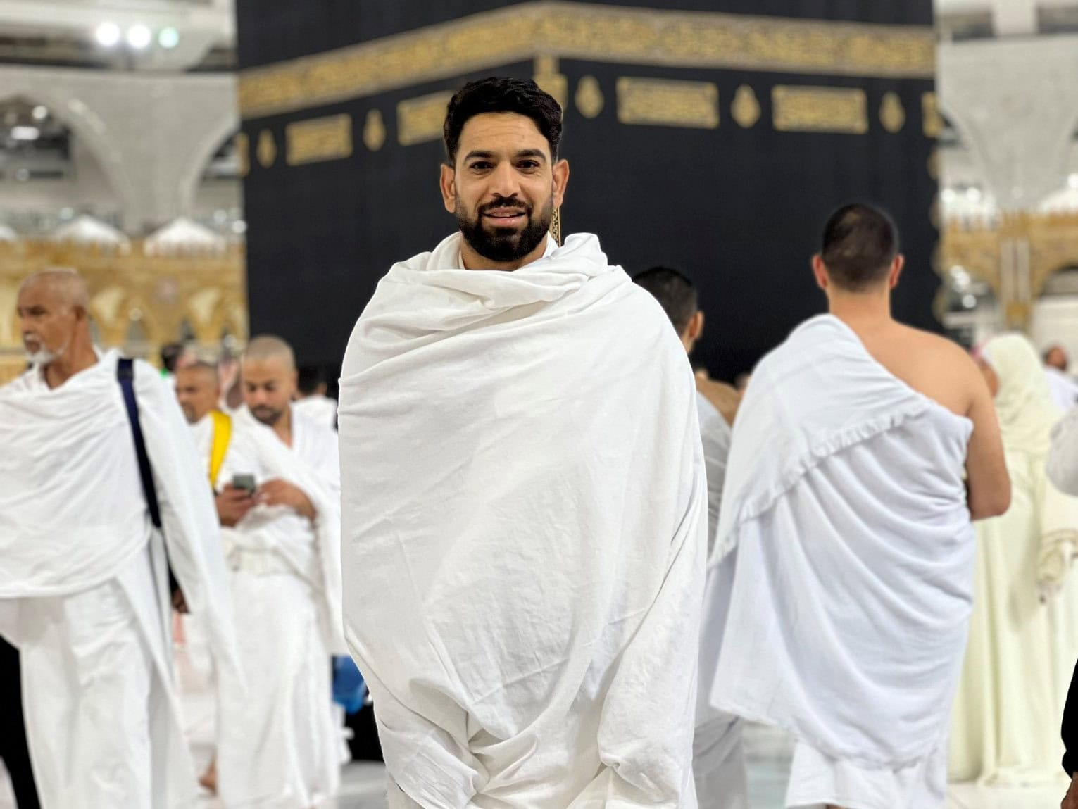 Haris Rauf and Babar Azam share their spiritual journey with fans