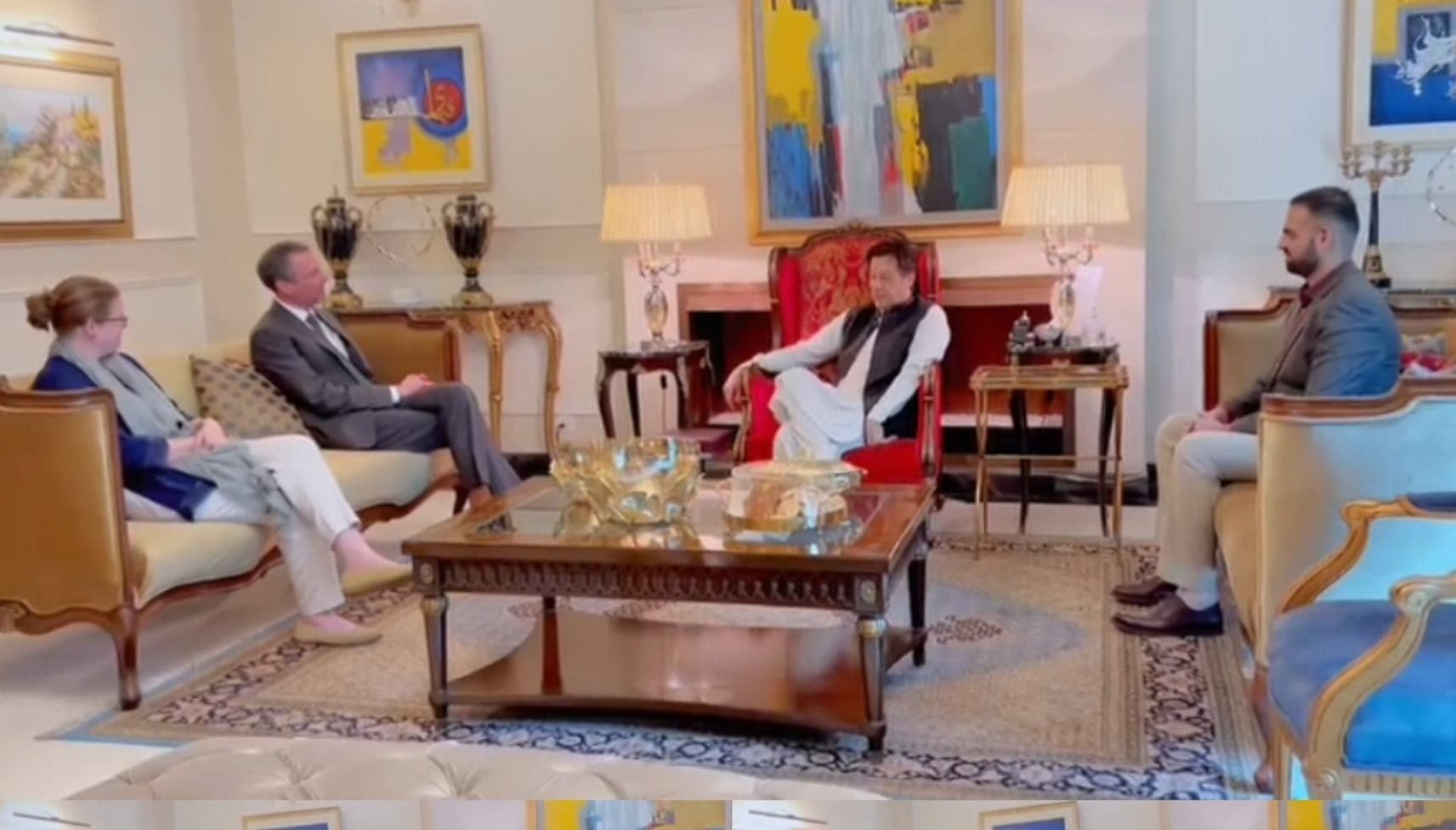 Imran Khan raises human rights violation issue in meeting with British ...