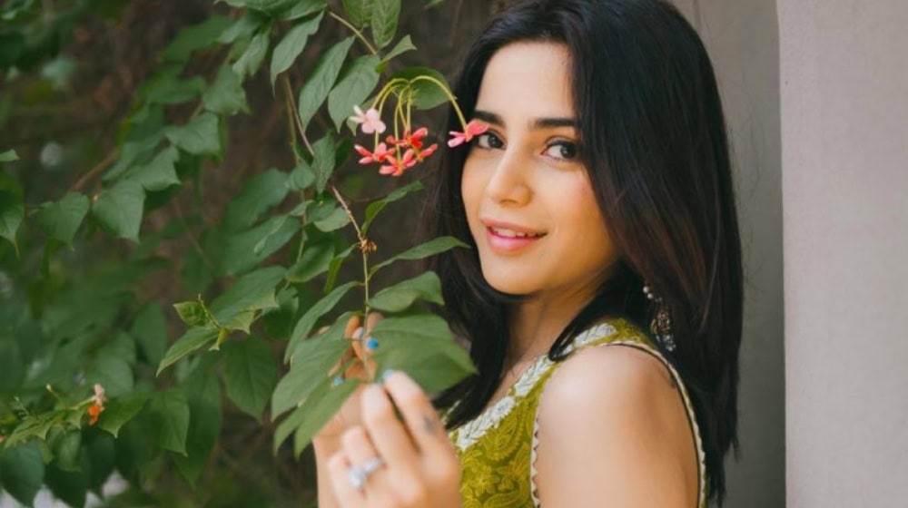 Aima Baig flaunts her hair transformation