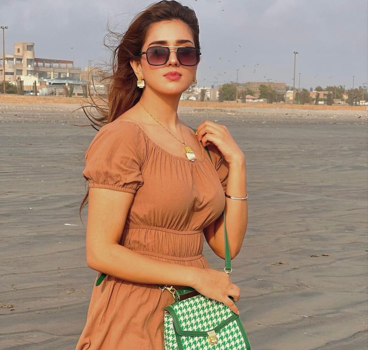 Jannat Mirza too hot to handle in latest bold avatar