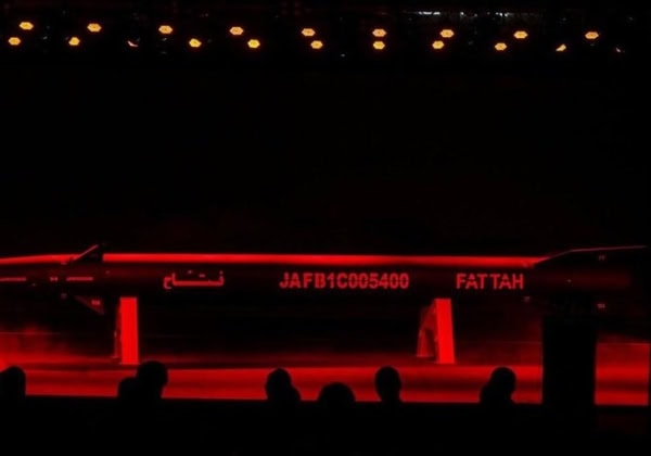 FATTAH – Iran unveils first hypersonic missile