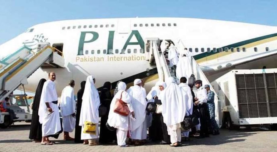 Over 900 pilgrims arrive as PIA begins post-Hajj operation