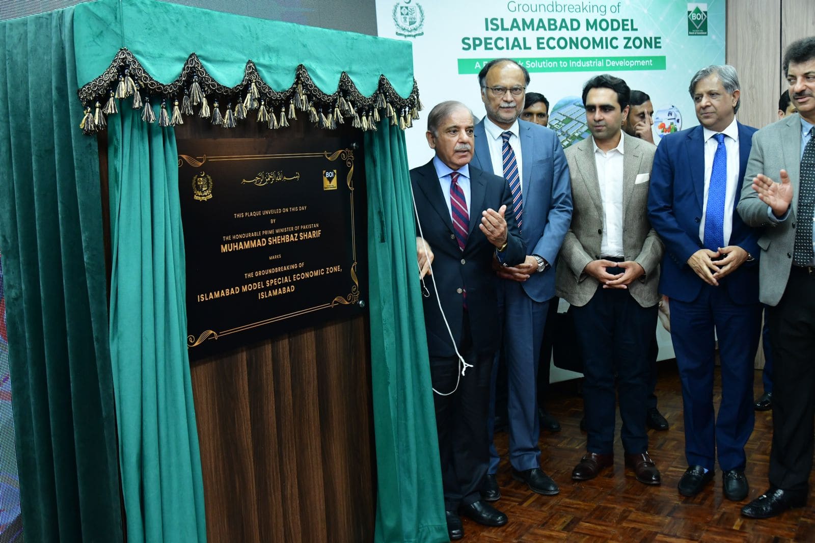 PM breaks ground for Special Economic Zone in Islamabad
