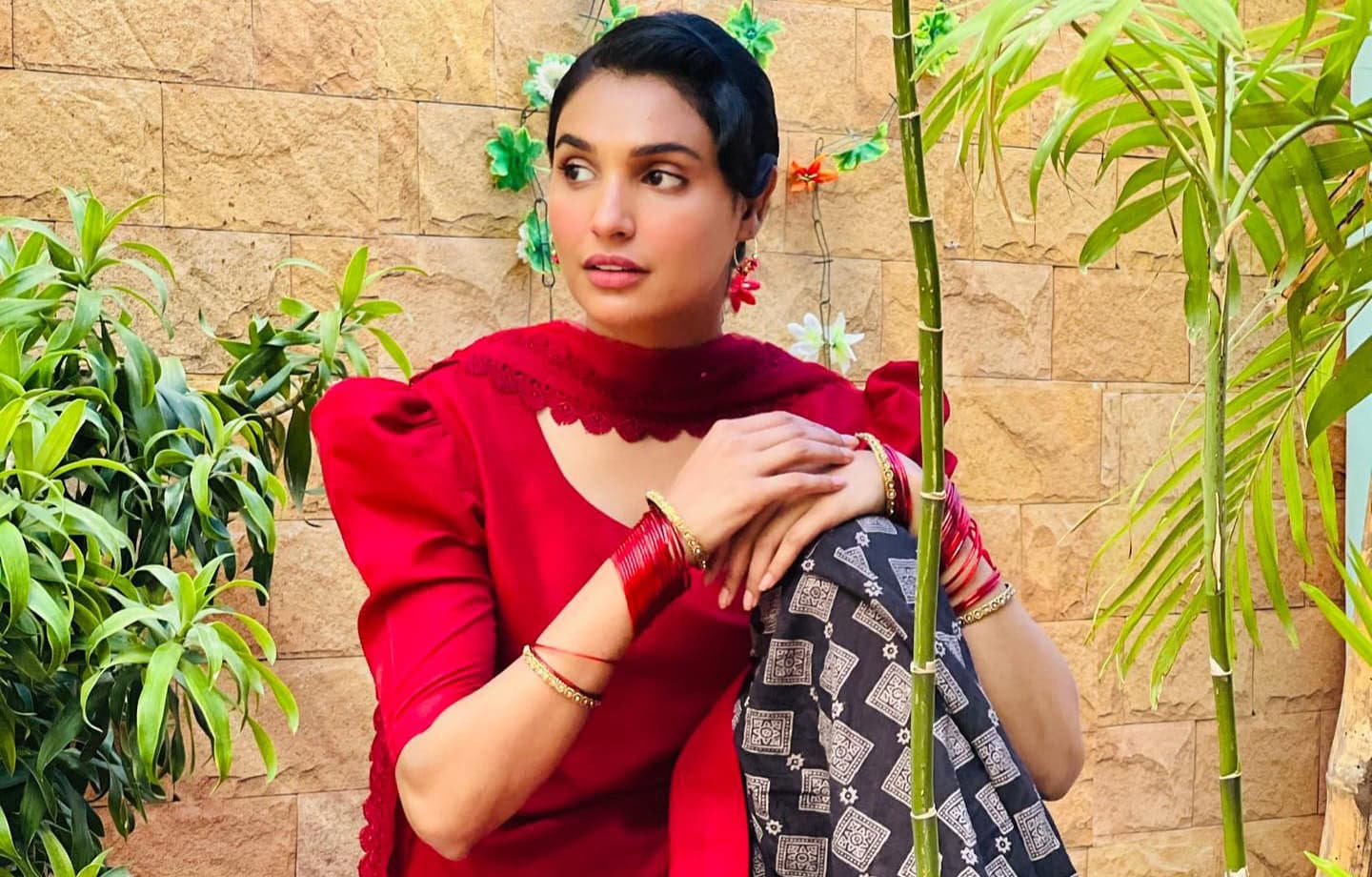 “Who was Sarojini Naidu in Jinnah s life?” Amna Ilyas reveals avatar ...