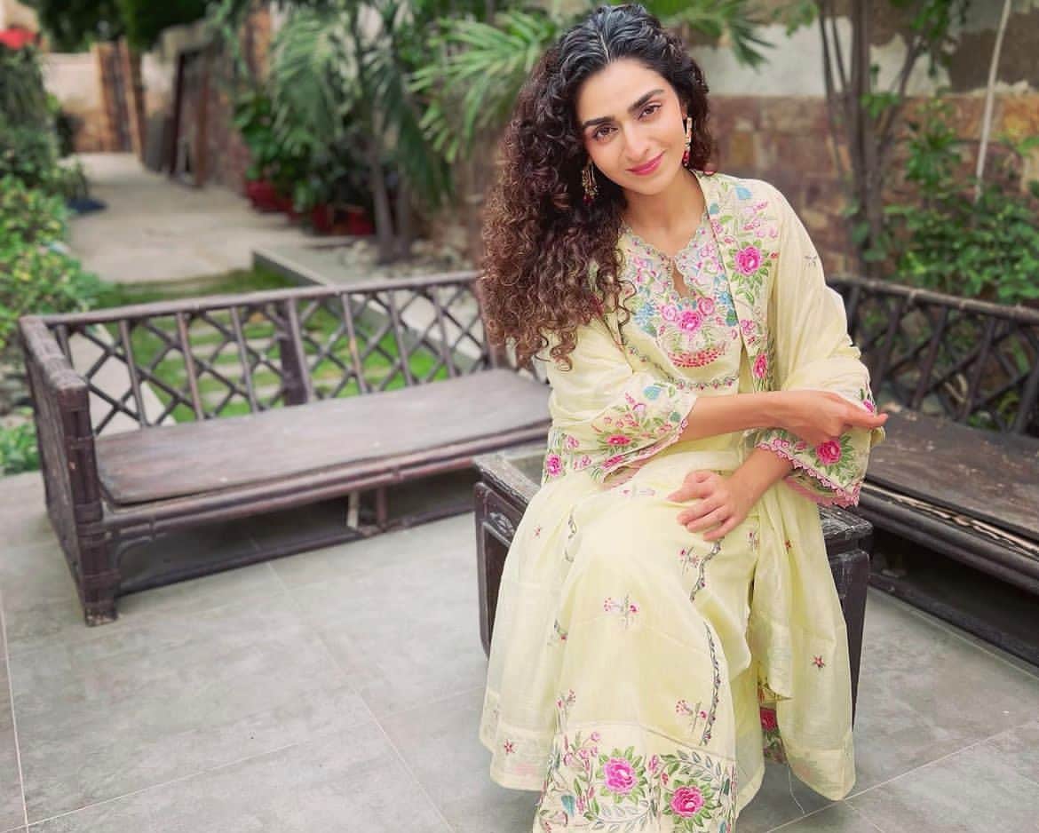 Hajra Yamin gives a sneak peek into her Dubai trip