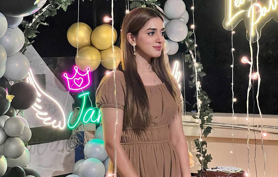 Inside Jannat Mirza s 23rd birthday bash