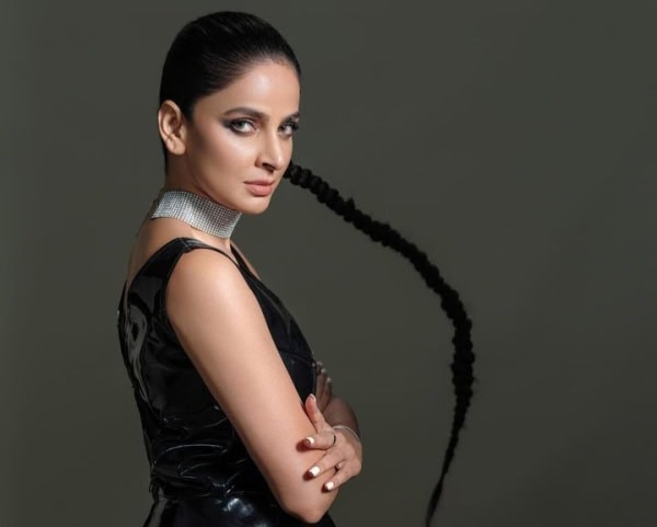 WATCH — Saba Qamar shows off dance moves in latest video - Daily ...