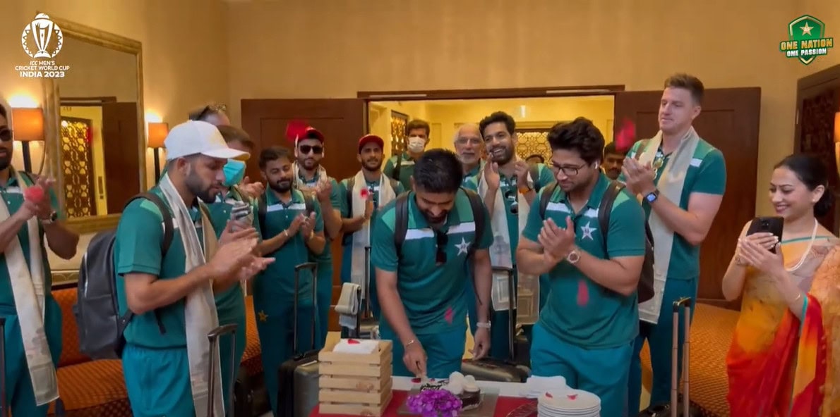 Team Pakistan celebrate Babar Azam s birthday in Indian hotel - Daily ...