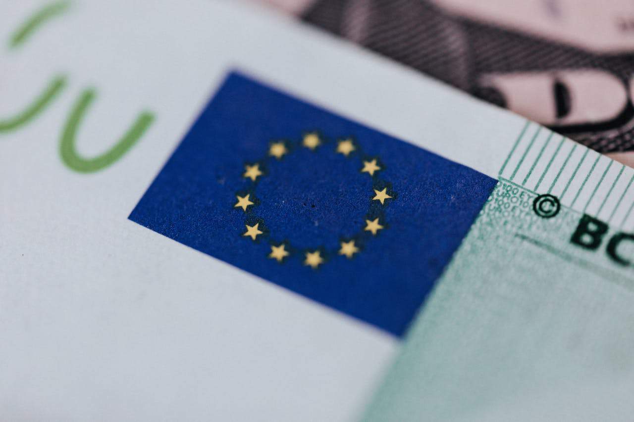 EU assures Turkey of resolving Schengen visa dispute