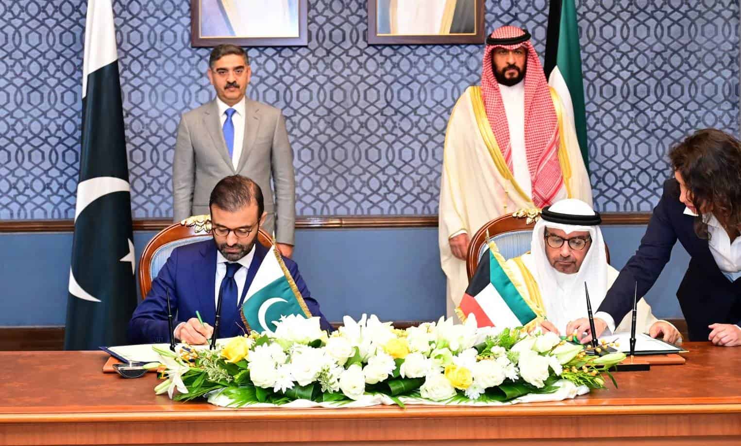 Pakistan inks several agreements with Kuwait to attract multi-billion ...