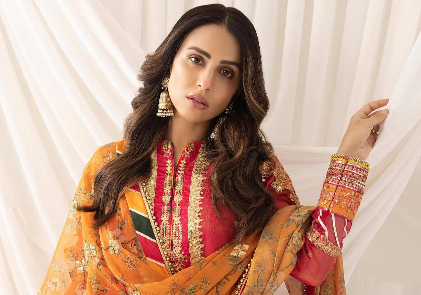 Ushna Shah comments on Pakistan cricket team s religious aspect