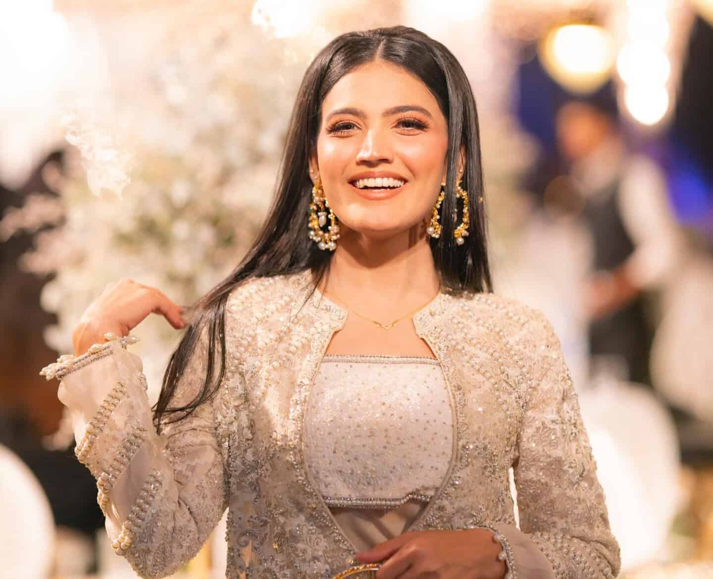 YouTube star Iqra Kanwal shares pictures from her bridal shower