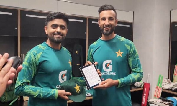 Shan Masood honours Babar Azam for reaching milestone in Perth Test